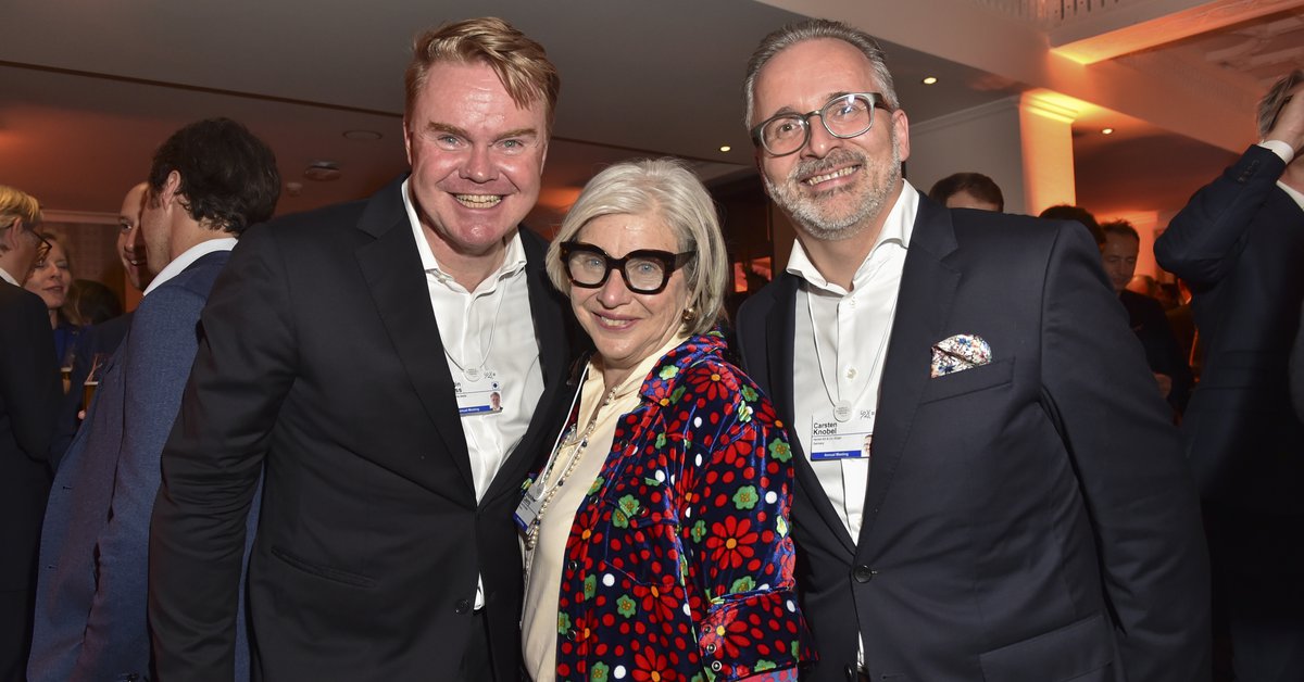 Burda DLD Nightcap 2022: Back at Hotspot Davos | Burda News