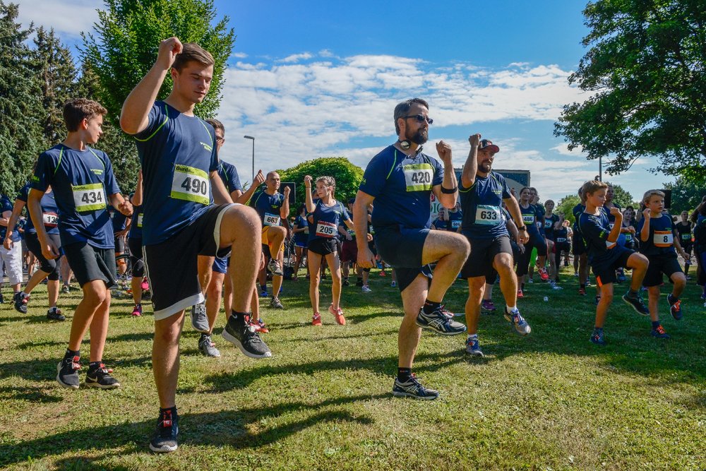 TAKE CARE: Ein großes Team | Burda News